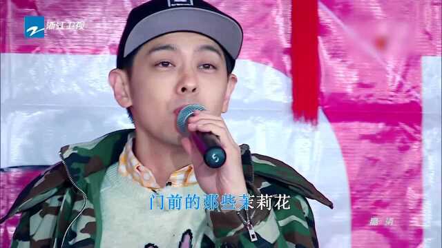 Aaron Kwok, Lam Chi-wing, with a chorus of "Seventeen Years of the ...