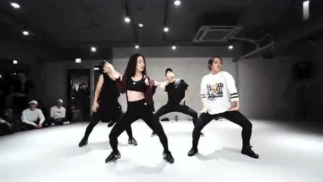 Girls who are contracted to lead the dance, long as Sori NA tutor, are ...
