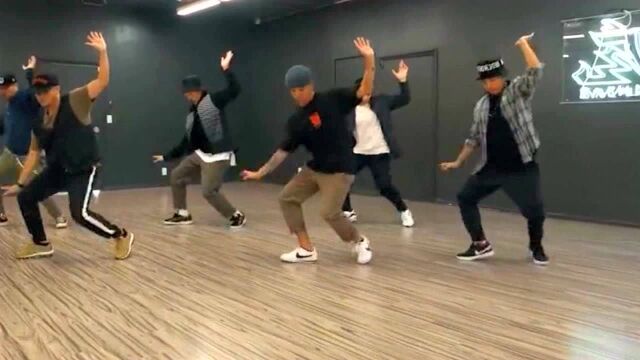 The latest choreographer of the American Street Dance Group Ninja ...