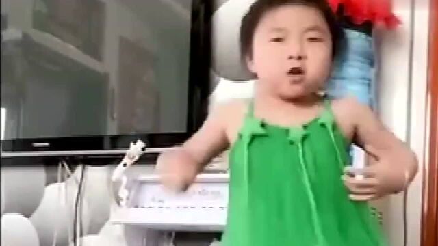 Mengwa Li Xinrui sings "Shaolin Hero", a star fan, too likable! - Watch HD Video Online - WeTV