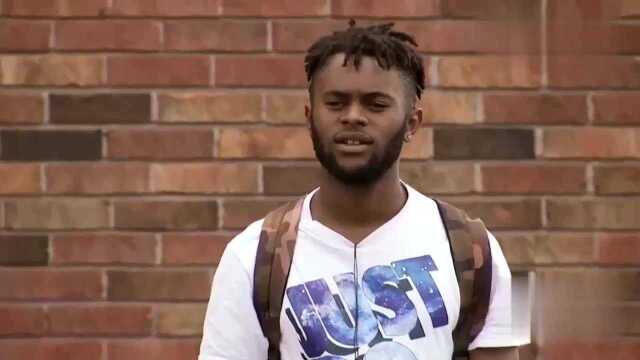 No way, I can't bear my brother, passers-by look! - Watch HD Video ...