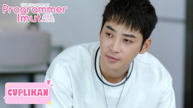 Cute Programmer | Cuplikan EP24 Penasaran Dengan Kisah Cintanya Yicheng | 程序员那么可爱 | WeTV【INDO ...