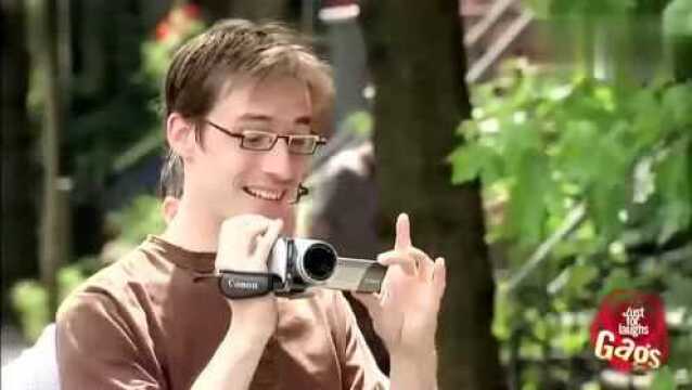 Foreign funny spoof: romantic guy playing guitar in the downstairs of ...