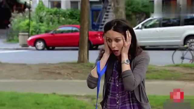 Prank: Passers-by help to shoot flies, the result is to shoot the ...