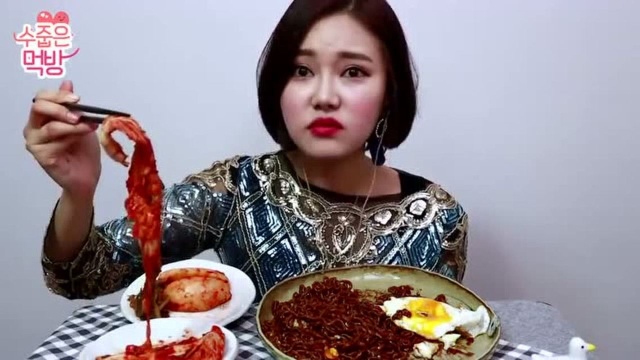 Keindahan Korea yang sangat indah adalah seteguk besar makanan, dan ...