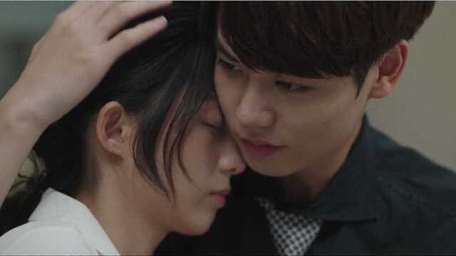 《原来我很爱你》20 集：片段 2 - Assista online - iflix