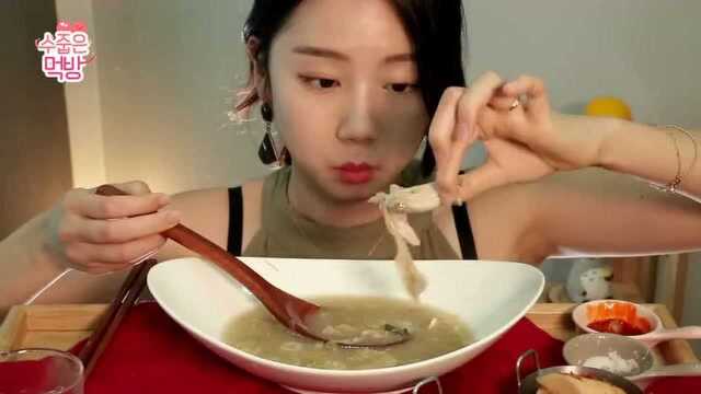 The anchor is really good to eat today. Netizen: It’s really rich ...