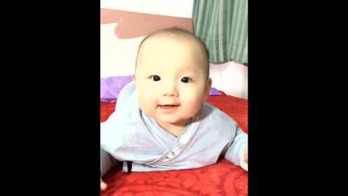 Baby expressions saw despair, waiting for me to come out! - Watch HD ...