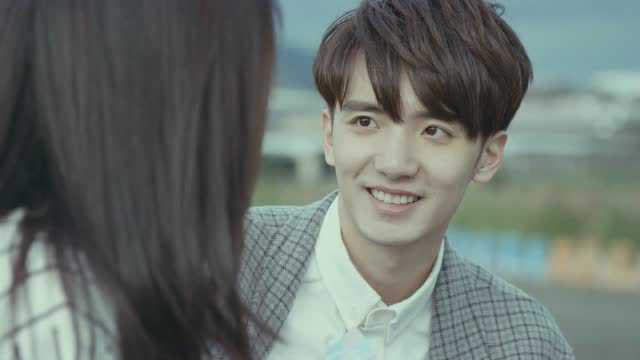 EP11: Flipped - Watch HD Video Online - iflix