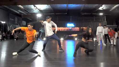 Whenever you see handsome guys dancing hip-hop, you are full of ...