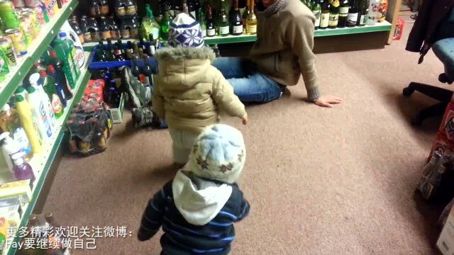 Who said that twins don't fight! Hit the rack to scare you! - Watch HD ...