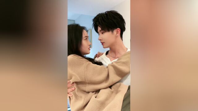 BTS: Yue Qing and Pei Xun restored the princess hug in real life! | The ...