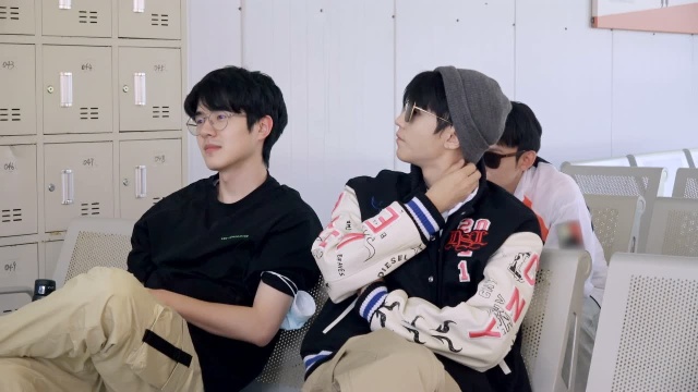 EP8: Such a thrill丨The boys try out sky diving from 3000 meters high up ...