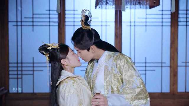 Sweetness Overload! Xing Zhaolin & Liang Jie Kissing Scene Compilation | The Eternal Love S3 ...