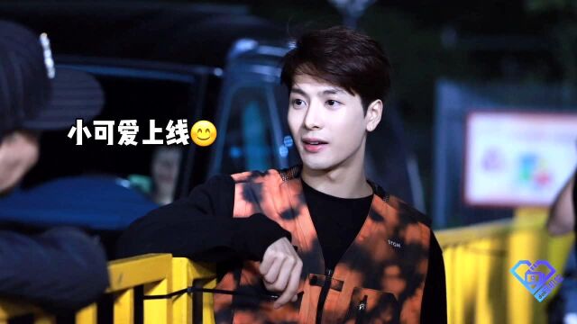 Wang Jia Er happy to go to work daily, humming Cantonese version of "all the way you" - Watch HD ...