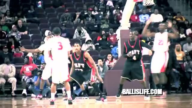 Dominique Connor's excellent ball-handling skills show a strong sense ...