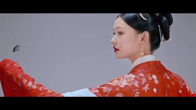 BTS: Lin Yun Introduces Her Character Song Yinzhang | A Dream of ...
