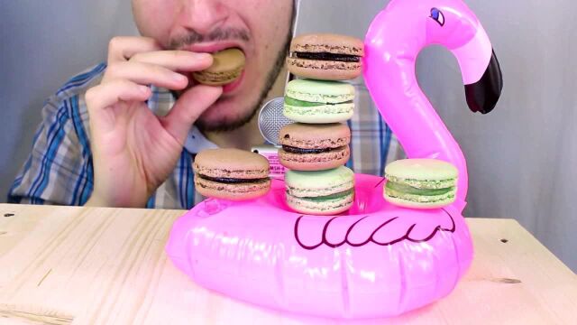 Can the foreign uncle eat the chocolate-flavored crispy macaron ...